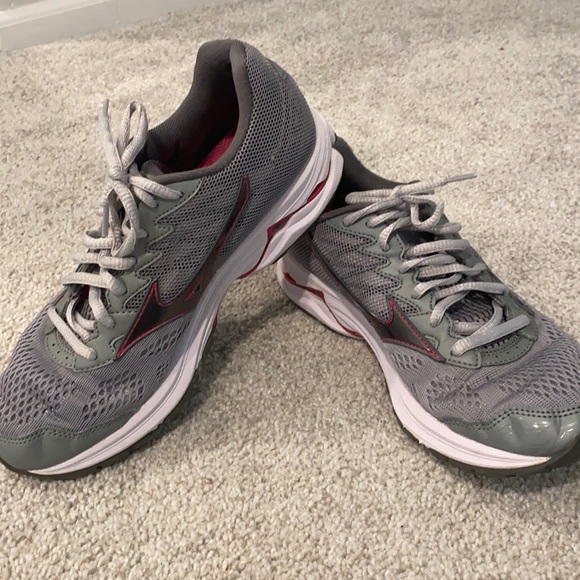 Mizuno | Shoes | Mizuno Waverunner Running Sneakers | Poshmark